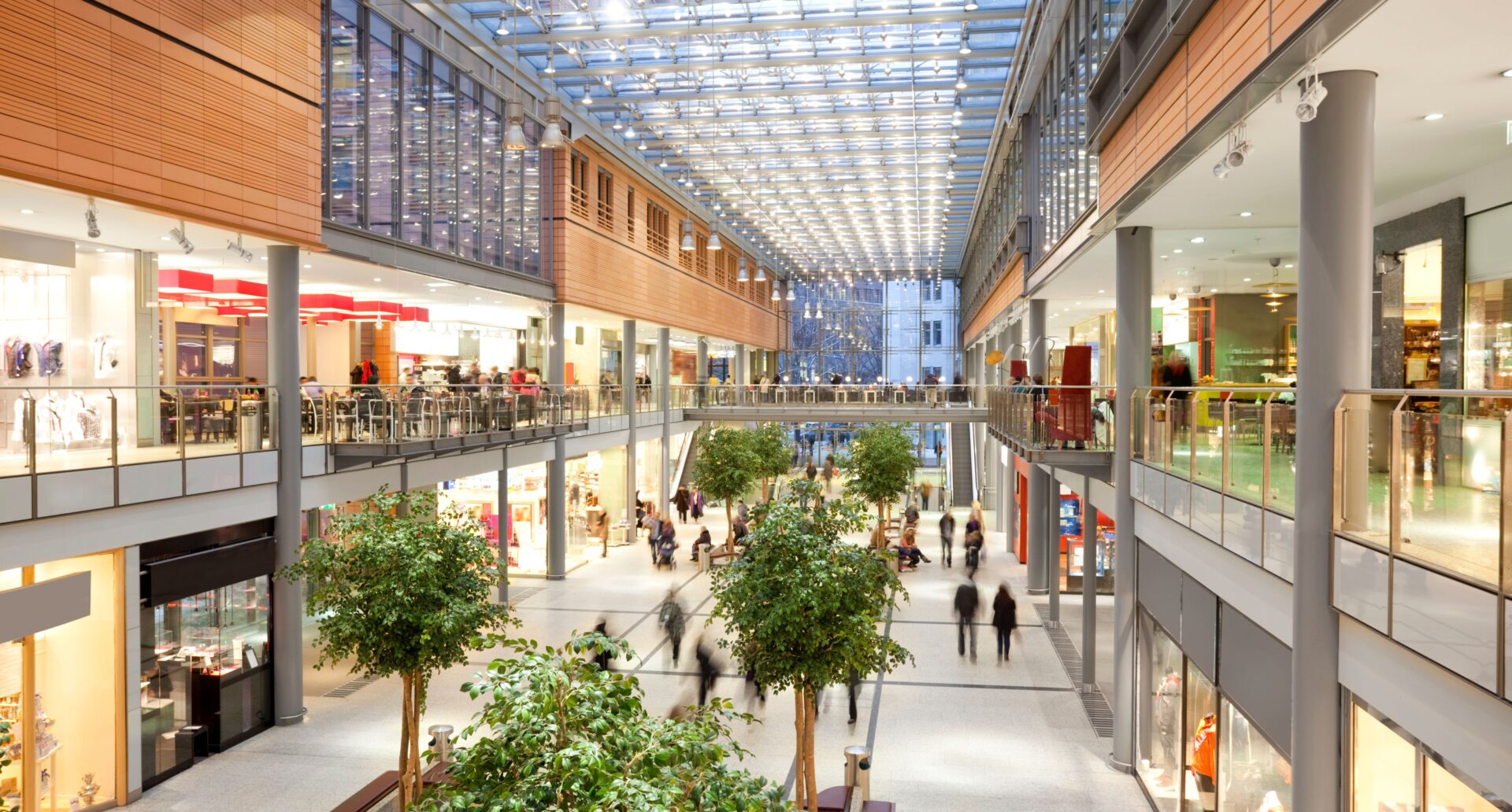 Polish clothing brand LPP invests billions