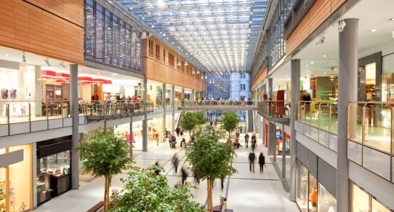 Polish clothing brand LPP invests billions